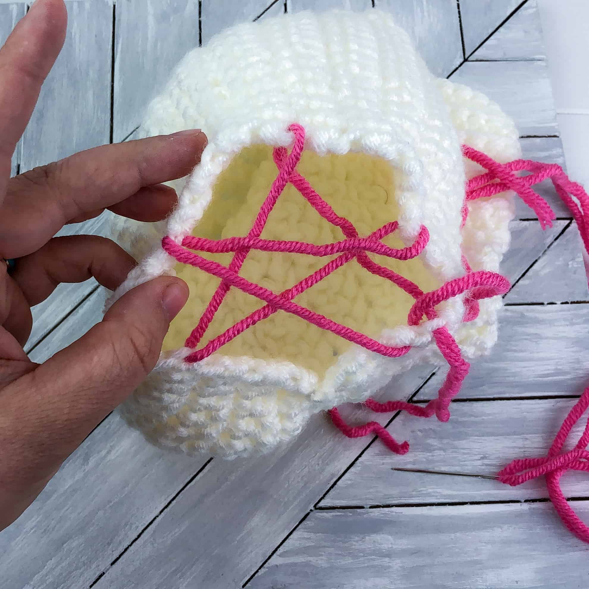 Cluster Stitch Crochet Hat Free Pattern with Video Tutorial - Winding ...