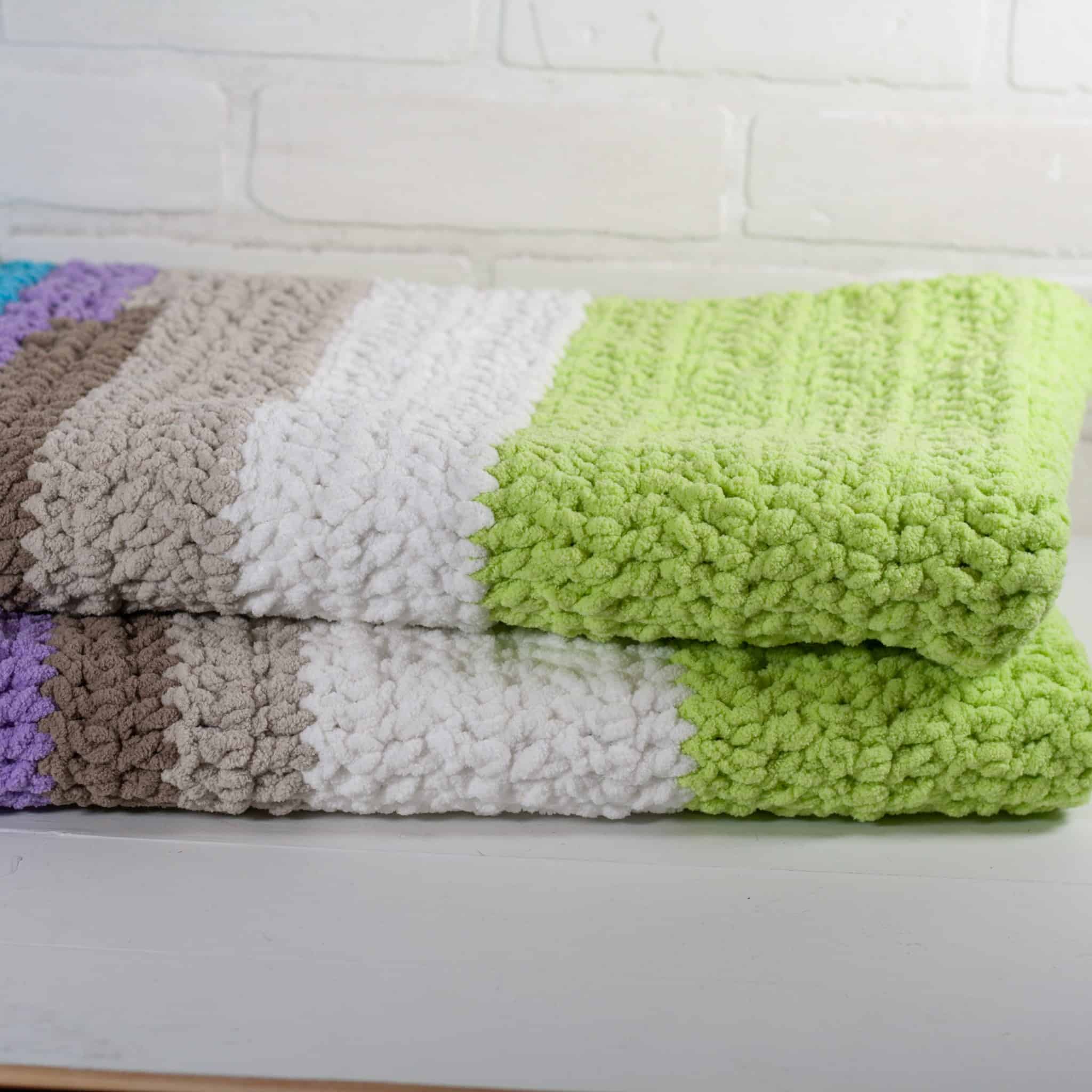 Beginner Crochet Blanket Pattern - Winding Road Crochet