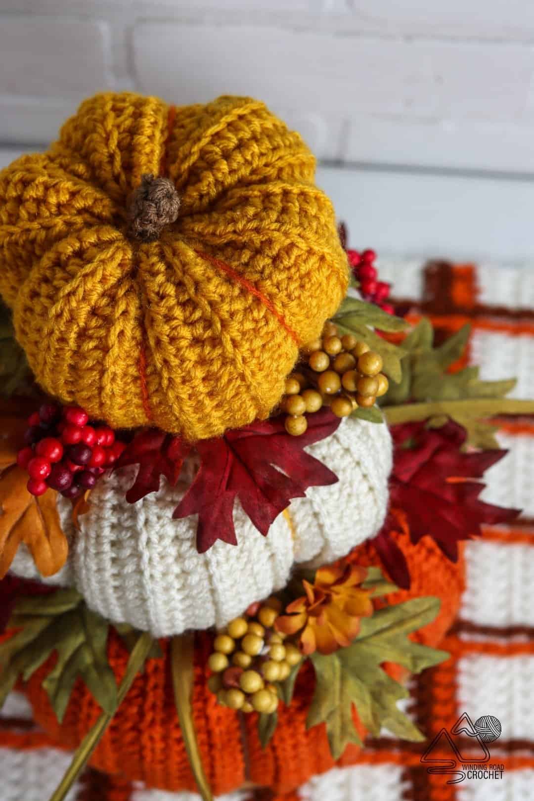 Fall Crochet Centerpiece Free Pattern and Video Tutorial - Winding Road ...