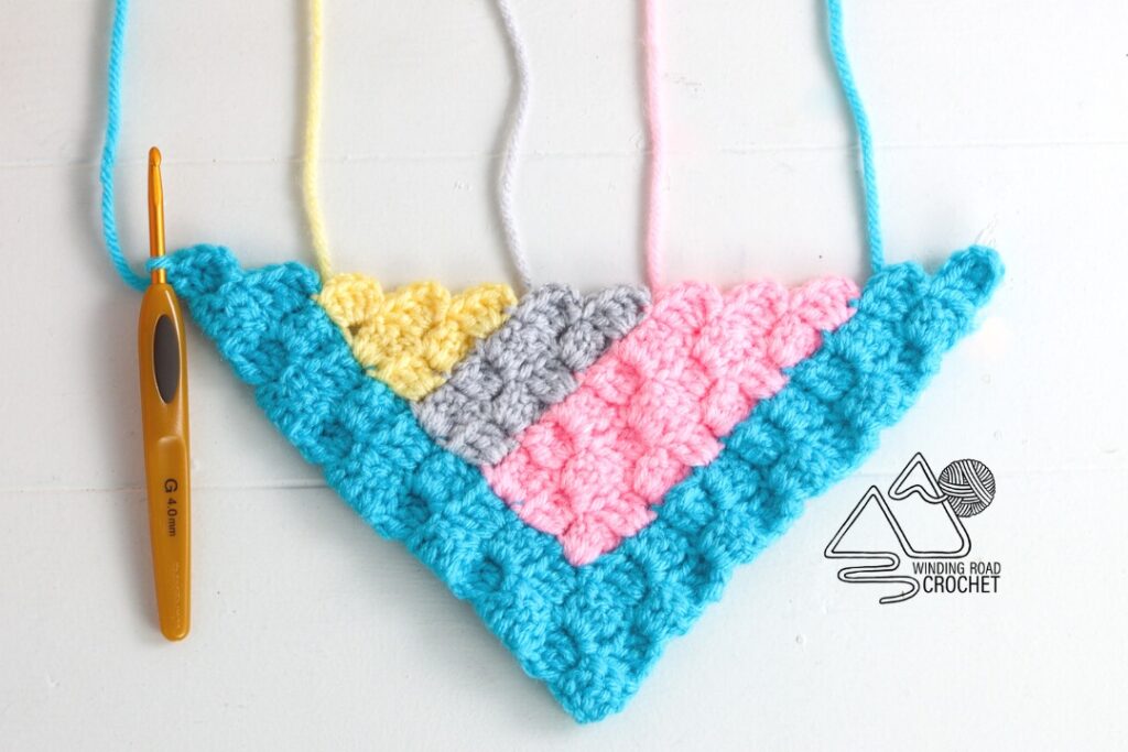 C2C Modern Tote Bag Free Crochet Pattern - Perfect Teacher's Gift